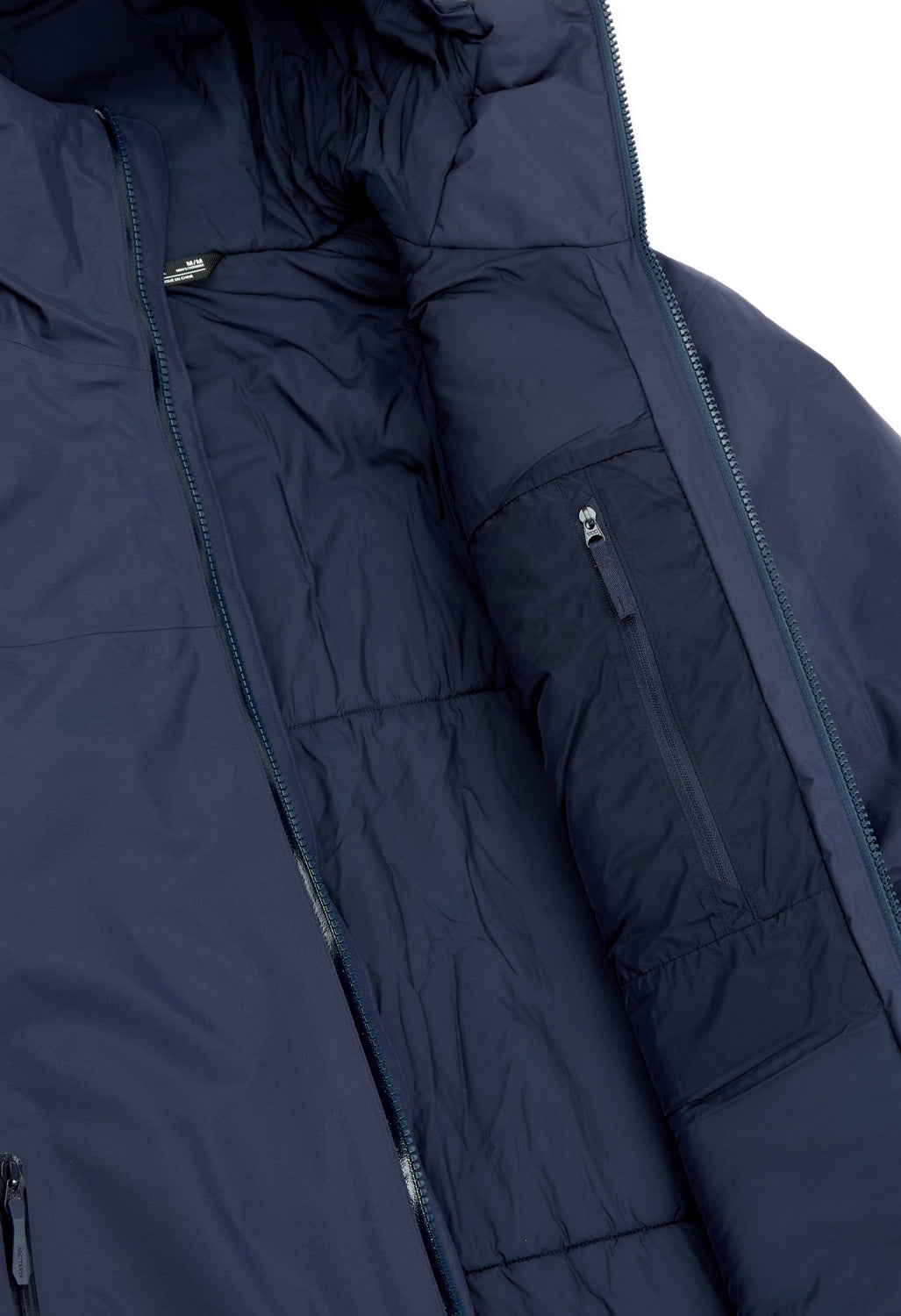 Arc'teryx Men's Beta Insulated Jacket - Black Sapphire – Outsiders Store UK